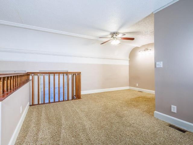 Vinton School Apartments 2 Bedroom Apartment for Rent at 2120 Deer Park Blvd, Omaha, NE 68108 Deer Park