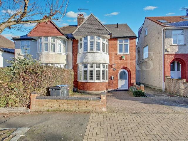 Vincent Gardens, London NW2, 4 bed semi detached house to rent, £4,500 pcm | PrimeLocation