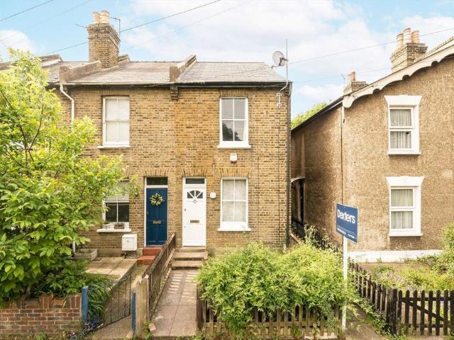 Vincent Road, Kingston Upon Thames KT1 2 bed end of terrace house to rent £1,850 pcm £427 pw