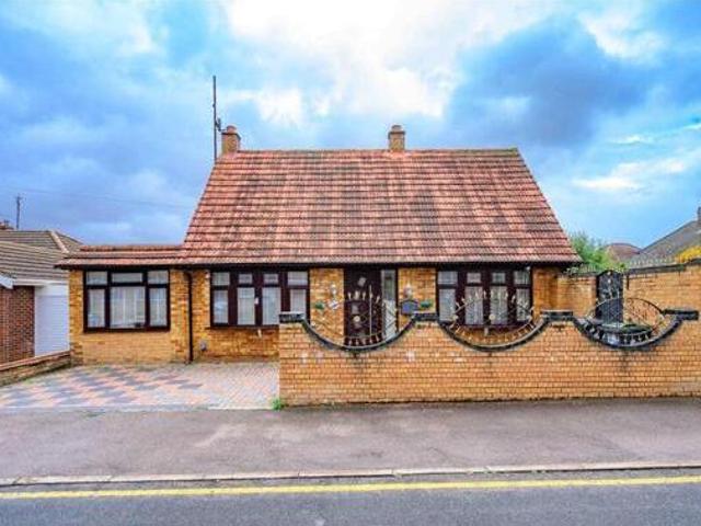 Vincent Road, Luton, 4 Bedroom Bungalow