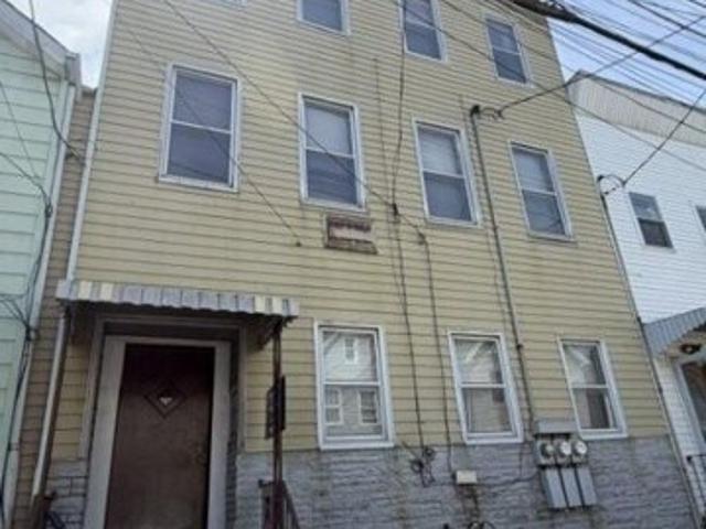 Vincent St, Newark, Home For Sale