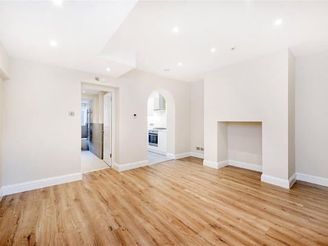 Vincent Square, Westminster, London. 1 bed flat to rent £2,475 pcm £571 pw