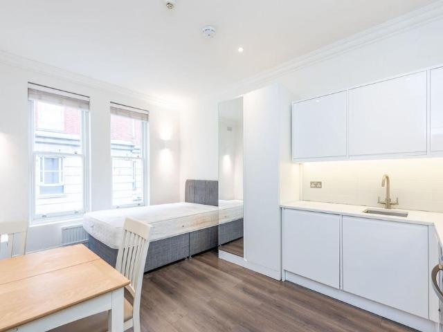 Vincent Square, Westminster, London. Studio to rent £1,695 pcm £391 pw