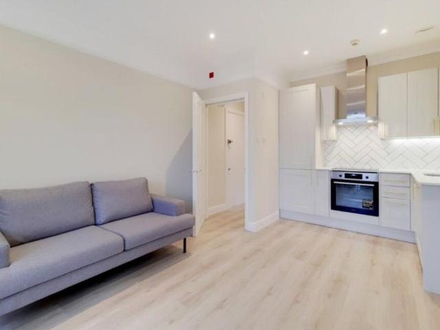 Vincent Square, London SW1P, 1 bed flat to rent, £2,450 pcm | PrimeLocation