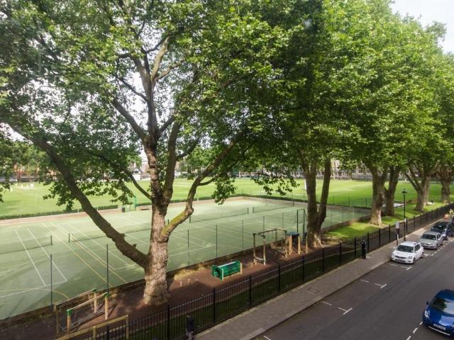 Vincent Square London SW1P 1 bed flat to rent £2,590 pcm £598 pw