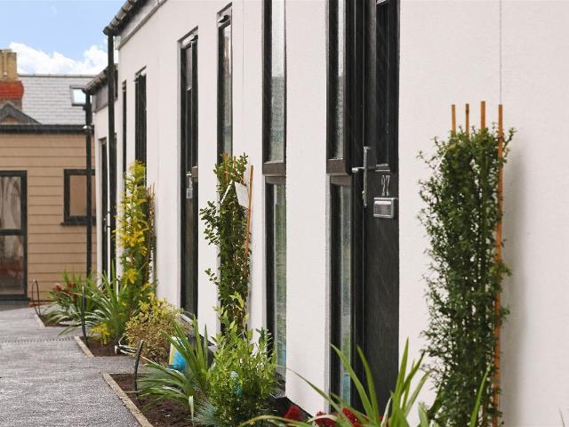 Vincent Walk, Dorking RH4, 1 bed flat to rent, £1,050 pcm | PrimeLocation