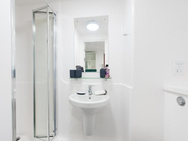 Vincents Walk, Southampton SO14 Studio to rent £1,625 pcm £375 pw