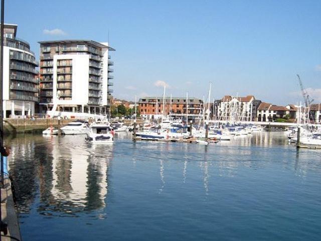 Vincents Walk, Southampton SO14 Studio to rent £1,157 pcm £267 pw