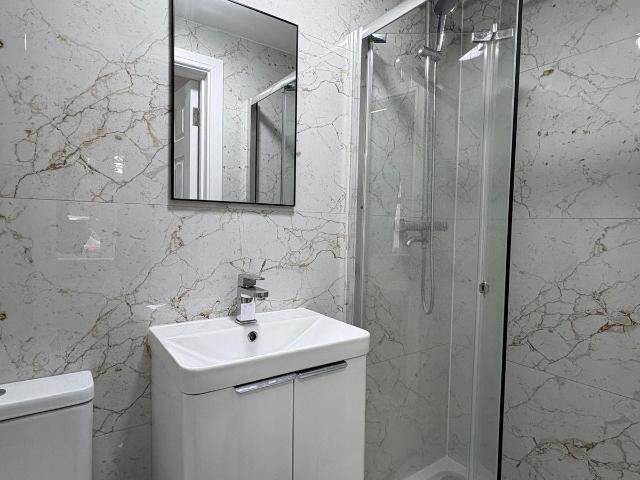 Vine Close, West Drayton UB7, Room to rent, £1,100 pcm | PrimeLocation