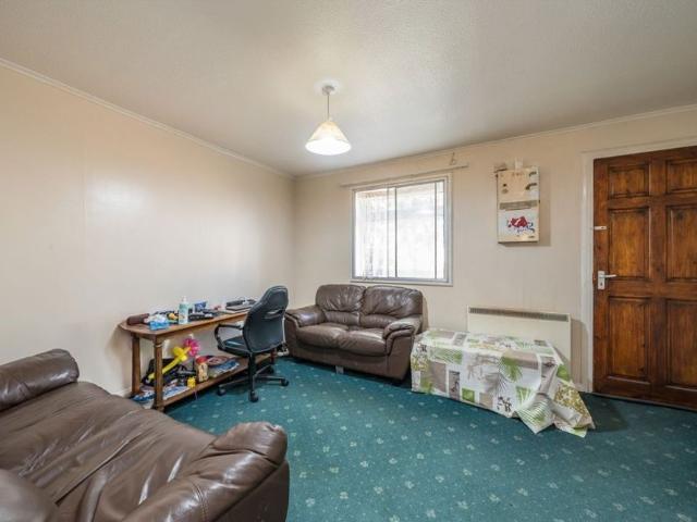 Vine Place, TW3, London