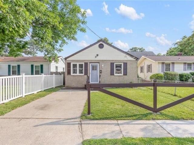 Vine St, Norfolk, Home For Sale