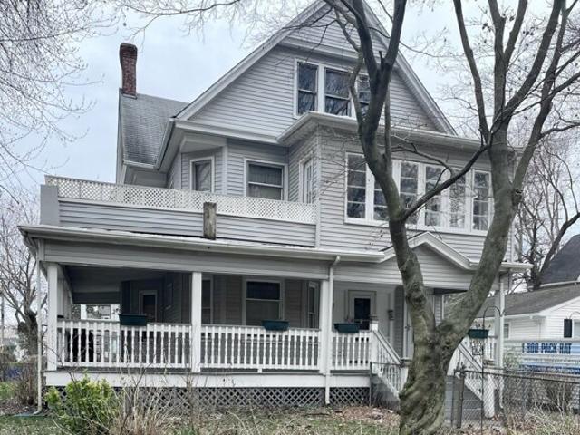 Vine St, Hartford, Home For Sale