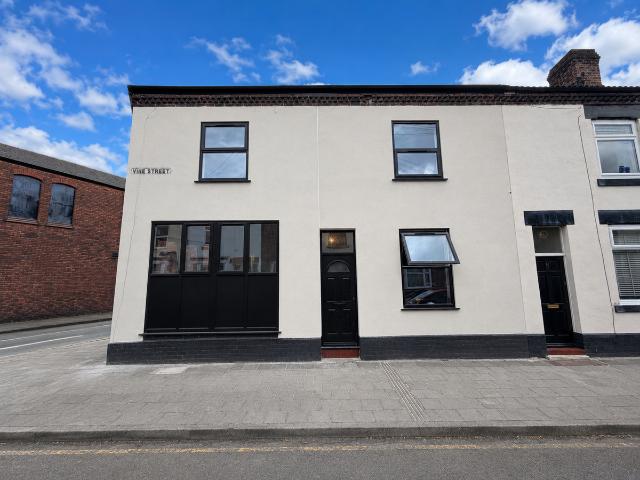 Vine Street, Widnes WA8, 1 bed flat to rent, £750 pcm | PrimeLocation