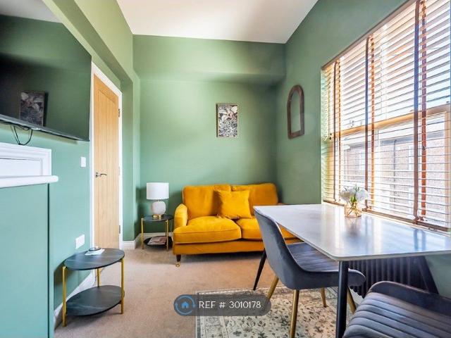 Vine Street, York YO23, Room to rent, £995 pcm | PrimeLocation