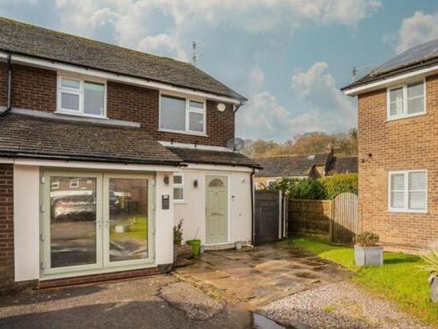 Vine Street, Bollington, 3 Bedroom End