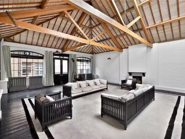Vine Yard, London, SE1 1QL