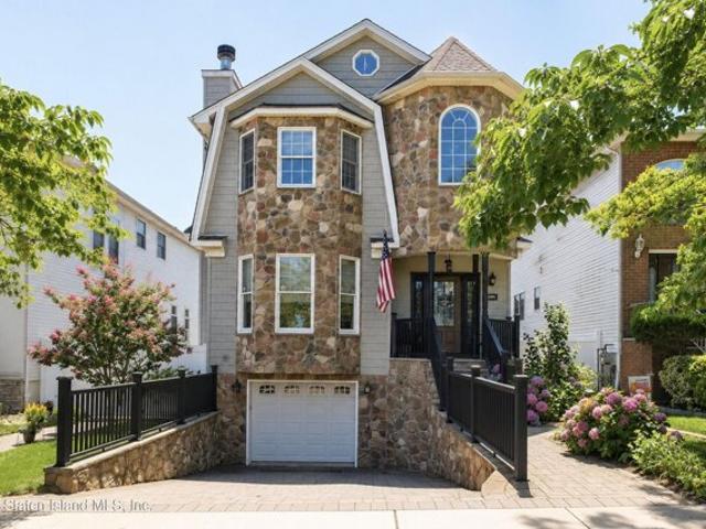 Vineland Ave, Staten Island, Home For Sale