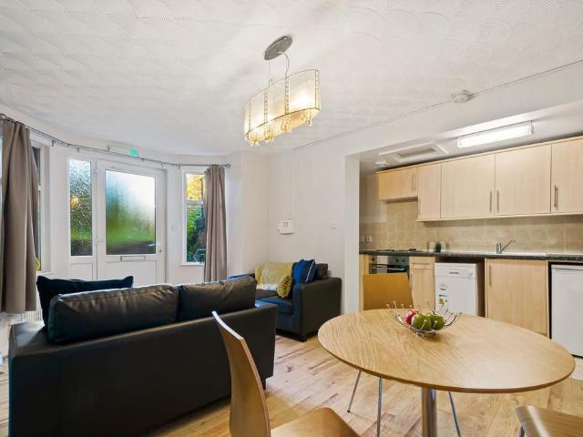 VINERY ROAD, Leeds 2 bed house to rent £1,118 pcm £258 pw