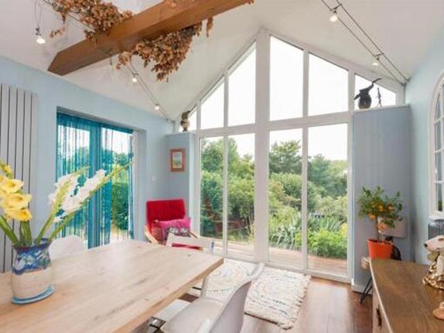 Vineyard House, Derringstone Hill, 4 Bedroom Detached