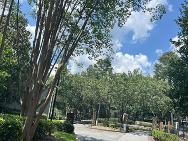 Vinings Central Dr SE