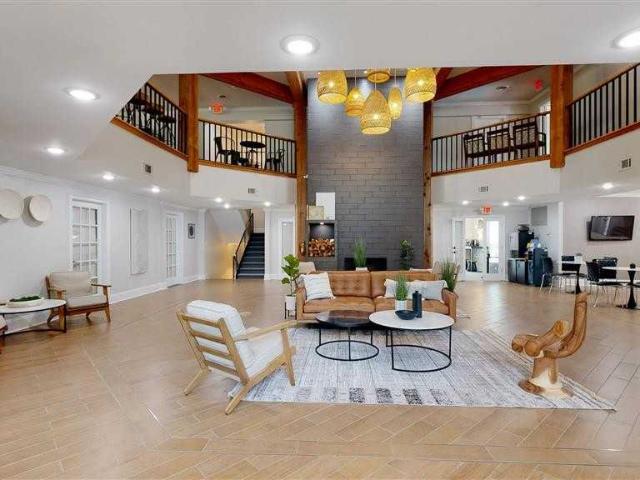 Vinings RiverVue 3 Bedroom Apartment for Rent at 4545 River Pkwy, Atlanta, GA 30339