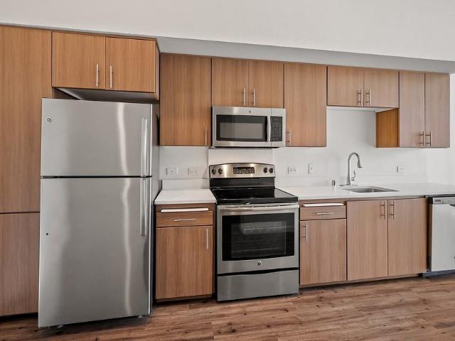ViO 3 Bedroom Apartment for Rent at 5700 Village Oaks Dr, San Jose, CA 95123