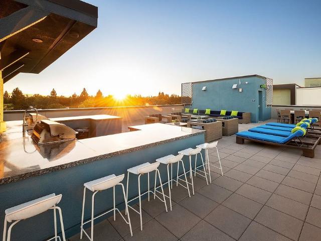 ViO 3 Bedroom Apartment for Rent at 5700 Village Oaks Dr, San Jose, CA 95123