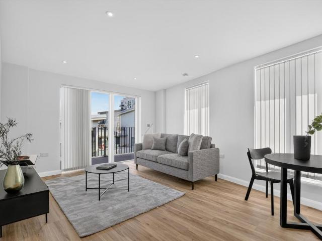 Violet Road, London E3 1 bed flat to rent £2,200 pcm £508 pw