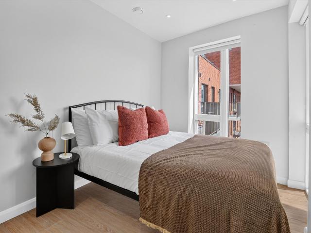 Violet Road, London E3, 2 bed flat to rent, £3,100 pcm | PrimeLocation
