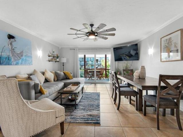 Via De Luna Dr, Gulf Breeze, Home For Sale