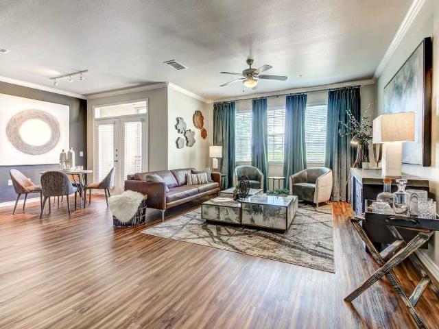Via Las Colinas 2 Bedroom Apartment for Rent at 401 W Northwest Hwy, Irving, TX 75039