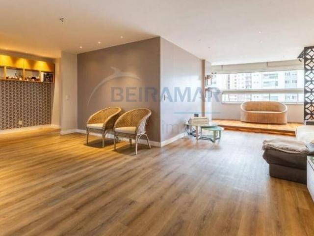 Via Palácio do Sol, Lindo apartamento, Reformado, Vista livre definitiva, Lazer completo