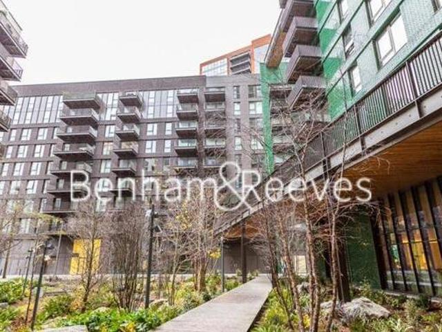 Viaduct Gardens, London, 2 Bedroom Apartment