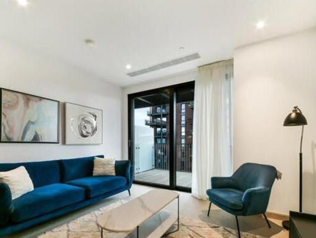 Viaduct Gardens, London, 2 Bedroom Apartment