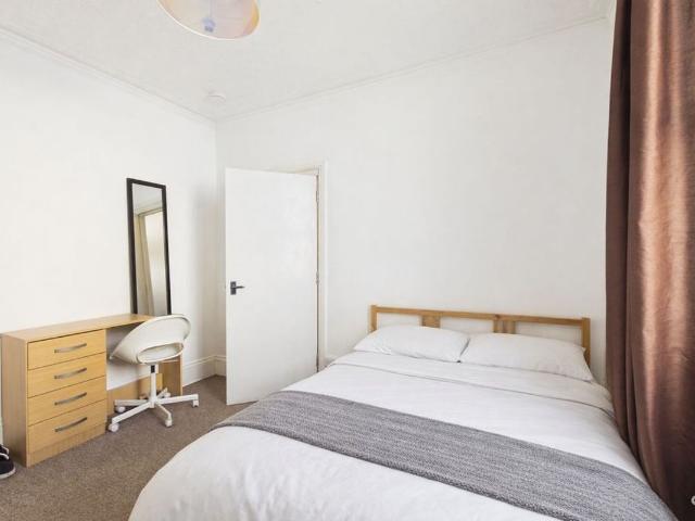 Viaduct Road 5 Bed, Brighton BN1, 5 bed terraced house to rent, £2,854 pcm | PrimeLocation