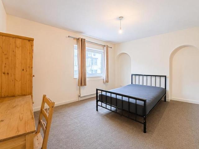 Viaduct Road, Brighton BN1 5 bed terraced house to rent £2,708 pcm £625 pw