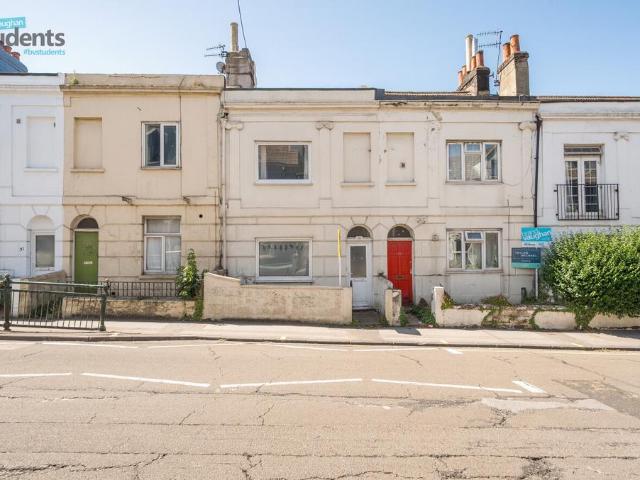 Viaduct Road, East Sussex BN1 5 bed terraced house to rent £2,817 pcm £650 pw