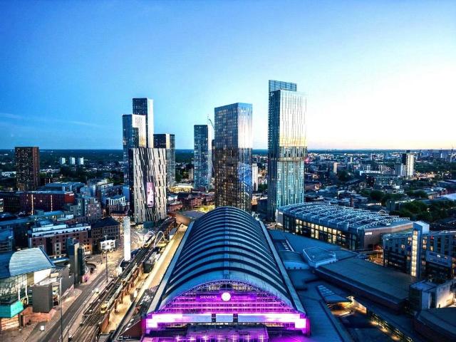 Viadux, 42 Great Bridgewater Street. 2 bed apartment to rent £2,100 pcm £485 pw