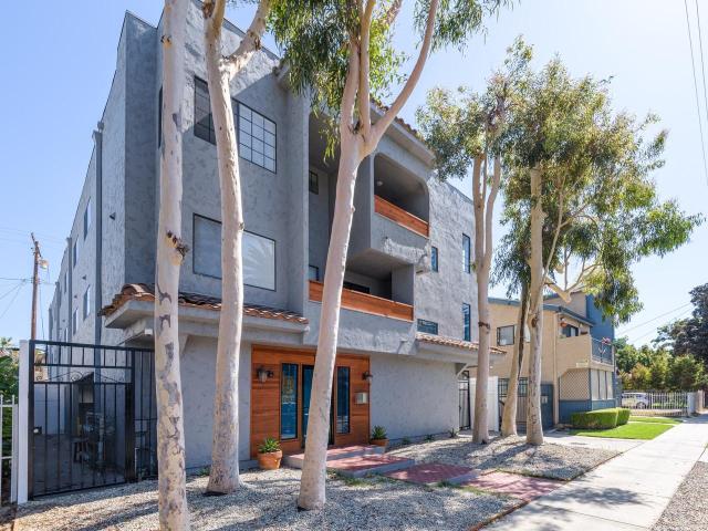 Vibe Student Apartments 2 Bedroom Apartment for Rent at 3440 E Ransom St, Long Beach, CA 90804 Bryant School