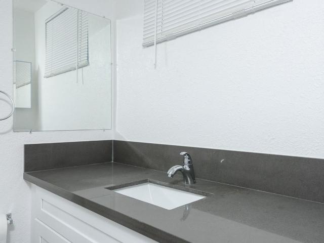 Vibe Student Apartments 2 Bedroom Apartment for Rent at 3440 E Ransom St, Long Beach, CA 90804 Bryant School