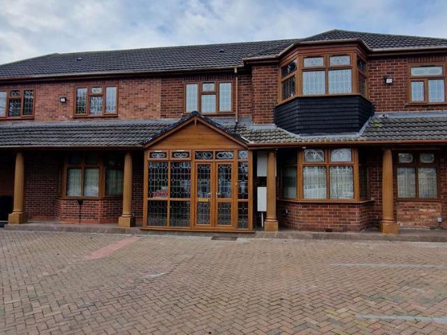 Vibrant Shared House share with En suite Room in B21 Room 7