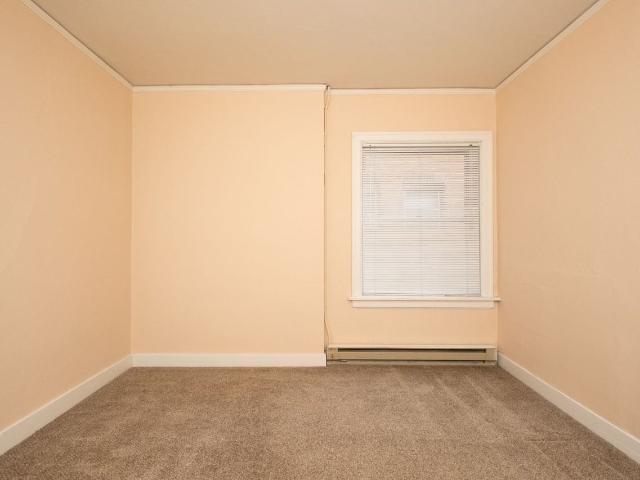Vibrant Southeast Portland Living! 1 Bedroom Apartment for Rent at 6109 Se Belmont St, Portland, OR 97215 Mt. Tabor
