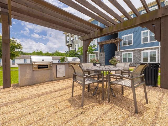 Victory North 2 Bedroom Apartment for Rent at 2205 W Walker St, League City, TX 77573