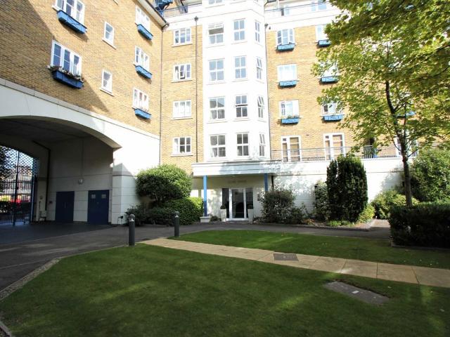Victory Place, Limehouse E14, 1 bed flat to rent, £2,500 pcm | PrimeLocation