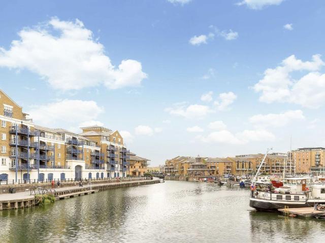 Victory Place, Limehouse E14, 2 bed flat to rent, £2,500 pcm | PrimeLocation