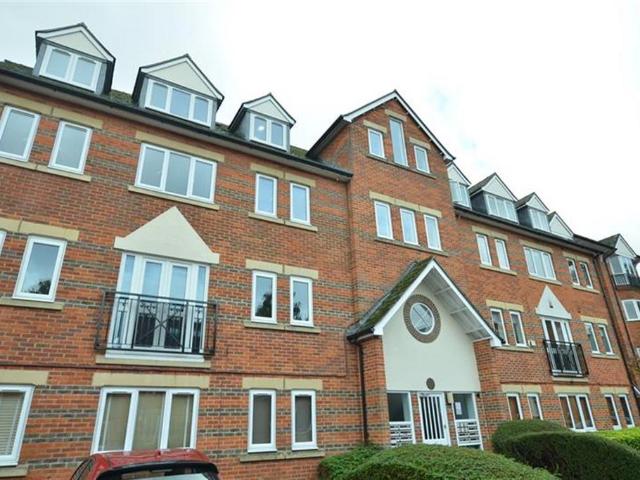 Victory Road, Wanstead, E11 2 bed apartment to rent £1,795 pcm £414 pw