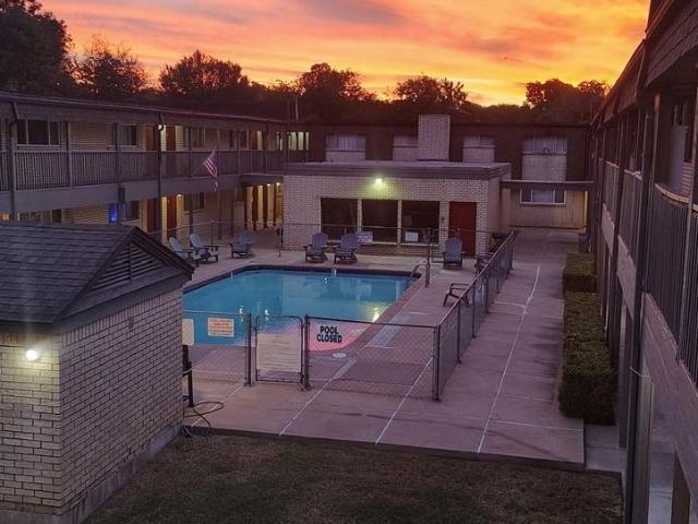 Victor South Apartments 1 Bedroom Apartment for Rent at 4849 S Victor Ct, Tulsa, OK 74105