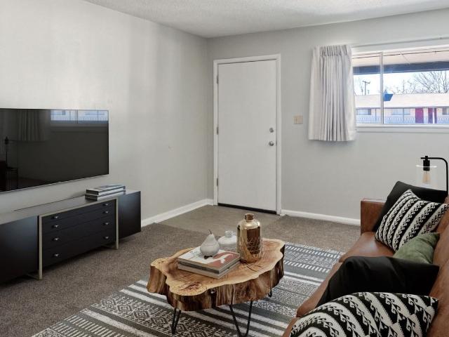 Victor South Apartments 2 Bedroom Apartment for Rent at 4849 S Victor Ct, Tulsa, OK 74105