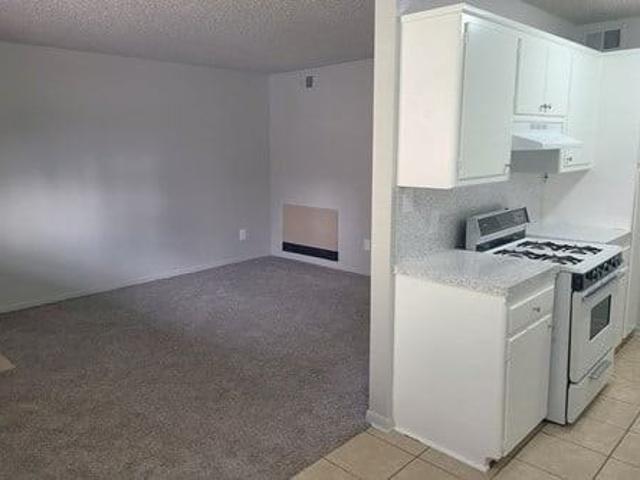 Victor South Apartments 2 Bedroom Apartment for Rent at 4849 S Victor Ave, Tulsa, OK 74105
