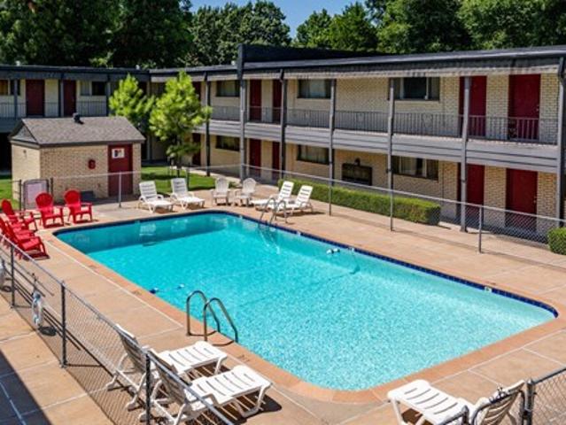 Victor South Apartments Commercial/Retail